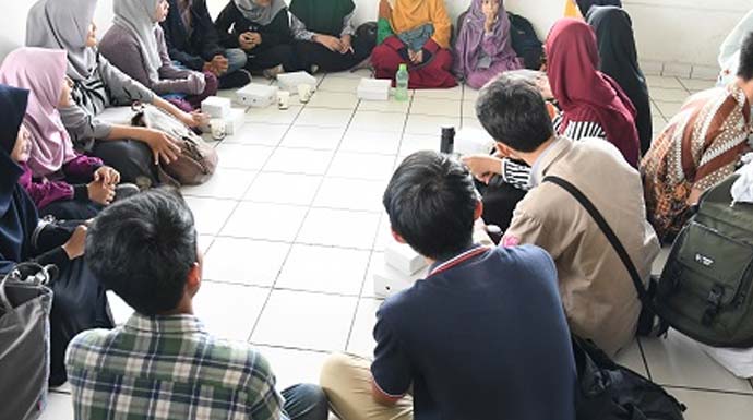 Sebanyak 17 Mahasiswa Jepang Ikuti SUIJI-SLP di Desa/Kelurahan Lingkar ... Sebanyak 17 Mahasiswa Jepang Ikuti SUIJI-SLP di Desa/Kelurahan Lingkar ...