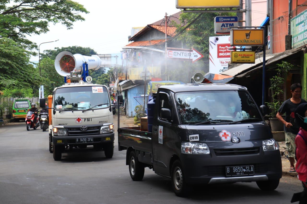 Cegah Corona, 2 Mobil Gunner PMI Semprotkan Disinfektan